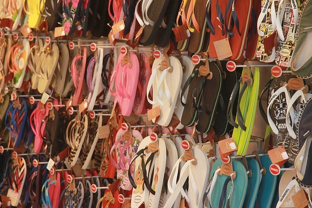 How to Buy Flip Flops - Essential Guide